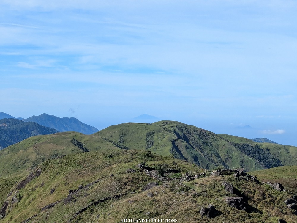 Hiking Mt. Tugew and the Peaks of Alang Salacsac in Kayapa, Nueva ...
